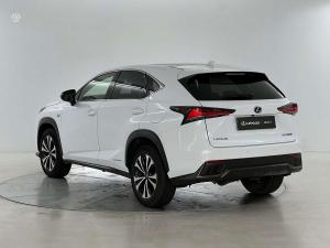White Lexus NX 300h 2017 in Vilnius, with an engine capacity of 2.49 L and mileage of 162 thousand km for 26900 €, photo 18 on AUTOMOTO.COM.LV