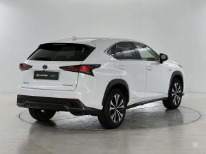 White Lexus NX 300h 2017 in Vilnius, with an engine capacity of 2.49 L and mileage of 162 thousand km for 26900 €, photo 21 on AUTOMOTO.COM.LV
