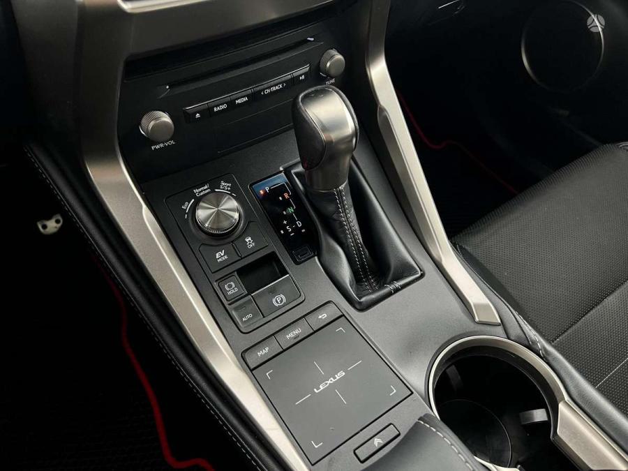 White Lexus NX 300h 2017 in Vilnius, with an engine capacity of 2.49 L and mileage of 162 thousand km for 26900 €, photo 25 on AUTOMOTO.COM.LV