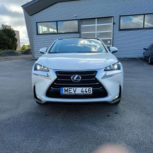 White Lexus NX 300h 2017 in Radviliskis, with an engine capacity of 2.49 L and mileage of 207 thousand km for 21900 €, photo 7 on AUTOMOTO.COM.LV