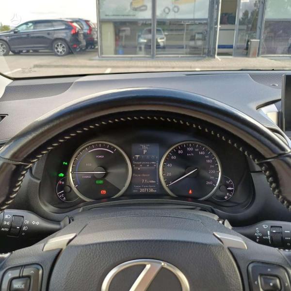 Balts Lexus NX 300h 2017 Radviliškis, ar dzinēja tilpumu 2.49 L un nobraukumu 207 tūkst. km par 21900 €, foto 9 vietnē AUTOMOTO.COM.LV