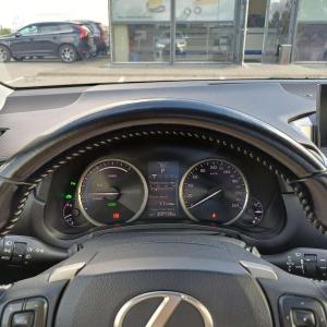 White Lexus NX 300h 2017 in Radviliskis, with an engine capacity of 2.49 L and mileage of 207 thousand km for 21900 €, photo 9 on AUTOMOTO.COM.LV