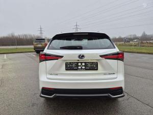 White Lexus NX 300h 2018 in Panevezys, with an engine capacity of 2.49 L and mileage of 87 thousand km for 22990 €, photo 7 on AUTOMOTO.COM.LV