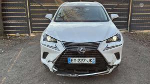 White Lexus NX 300h 2018 in Jonava, with an engine capacity of 2.49 L and mileage of 106 thousand km for 18300 €, photo 10 on AUTOMOTO.COM.LV
