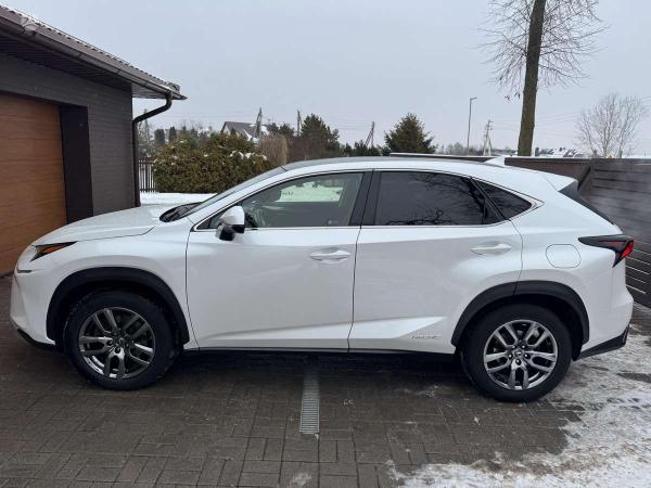Balts Lexus NX 300h 2018 Marijampole, ar dzinēja tilpumu 2.49 L un nobraukumu 170 tūkst. km par 25500 €, foto 3 vietnē AUTOMOTO.COM.LV