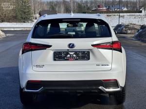 White Lexus NX 300h 2018 in Vilnius, with an engine capacity of 2.50 L and mileage of 174 thousand km for 22850 €, photo 6 on AUTOMOTO.COM.LV