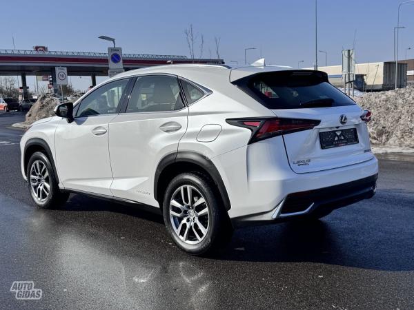 Balts Lexus NX 300h 2018 Viļņa, ar dzinēja tilpumu 2.50 L un nobraukumu 174 tūkst. km par 22850 €, foto 8 vietnē AUTOMOTO.COM.LV