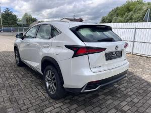 Balts Lexus NX 300h 2018 Panevēža, ar dzinēja tilpumu 2.49 L un nobraukumu 152 tūkst. km par 16599 €, foto 6 vietnē AUTOMOTO.COM.LV