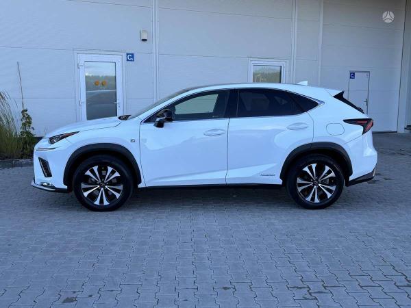 White Lexus NX 300h 2018 in Vilnius, with an engine capacity of 2.49 L and mileage of 237 thousand km for 25700 €, photo 2 on AUTOMOTO.COM.LV