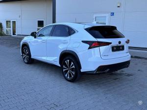 Белый Лексус NX 300h 2018 в Вильнюс, объемом двигателя 2.49 л и пробегом 237 тыс. км за 25700 €, фото 4 на AUTOMOTO.COM.LV