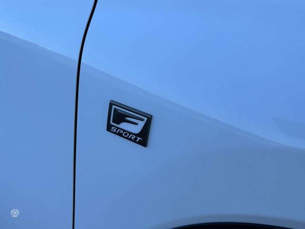 White Lexus NX 300h 2018 in Vilnius, with an engine capacity of 2.49 L and mileage of 237 thousand km for 25700 €, photo 9 on AUTOMOTO.COM.LV