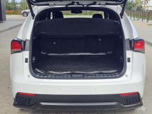Белый Лексус NX 300h 2018 в Вильнюс, объемом двигателя 2.49 л и пробегом 112 тыс. км за 28500 €, фото 20 на AUTOMOTO.COM.LV