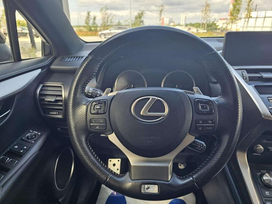 Белый Лексус NX 300h 2018 в Вильнюс, объемом двигателя 2.49 л и пробегом 112 тыс. км за 28500 €, фото 25 на AUTOMOTO.COM.LV