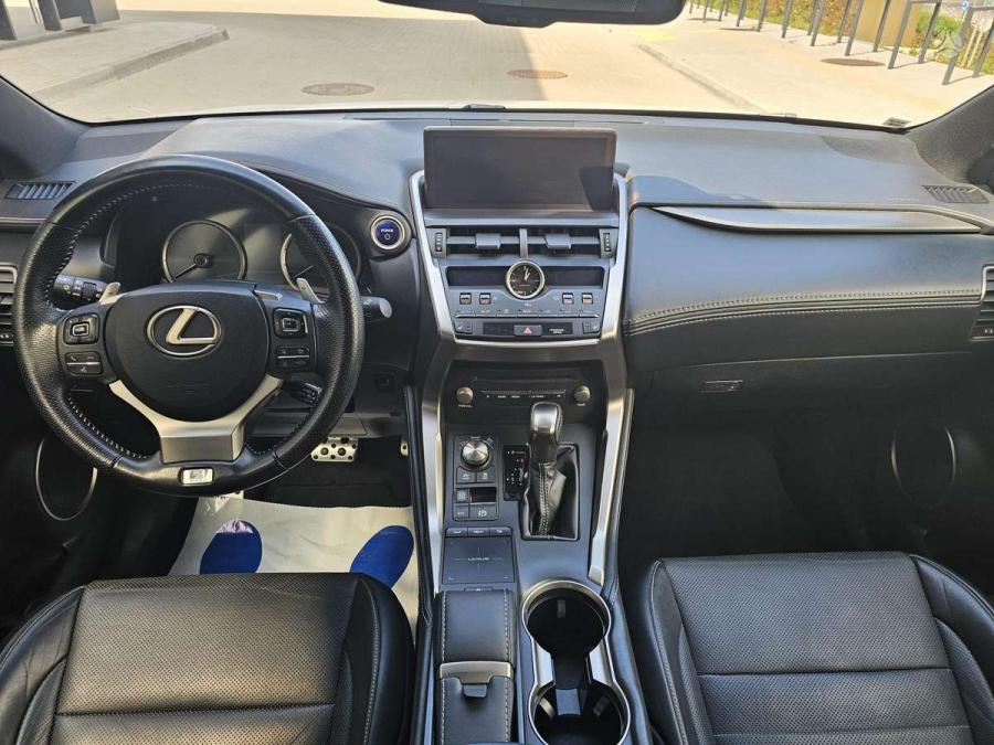 Белый Лексус NX 300h 2018 в Вильнюс, объемом двигателя 2.49 л и пробегом 112 тыс. км за 28500 €, фото 28 на AUTOMOTO.COM.LV