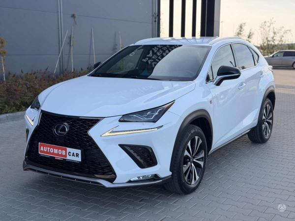 Белый Лексус NX 300h 2018 в Вильнюс, объемом двигателя 2.49 л и пробегом 112 тыс. км за 28500 €, фото 1 на AUTOMOTO.COM.LV