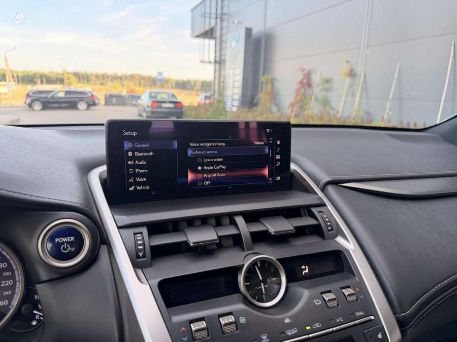 Белый Лексус NX 300h 2018 в Вильнюс, объемом двигателя 2.49 л и пробегом 112 тыс. км за 28500 €, фото 29 на AUTOMOTO.COM.LV