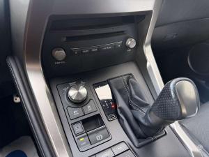 Белый Лексус NX 300h 2018 в Вильнюс, объемом двигателя 2.49 л и пробегом 112 тыс. км за 28500 €, фото 34 на AUTOMOTO.COM.LV