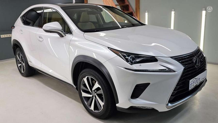 White Lexus NX 300h 2018 in Tallinn, with an engine capacity of 2.49 L and mileage of 109 thousand km for 30495 €, photo 4 on AUTOMOTO.COM.LV