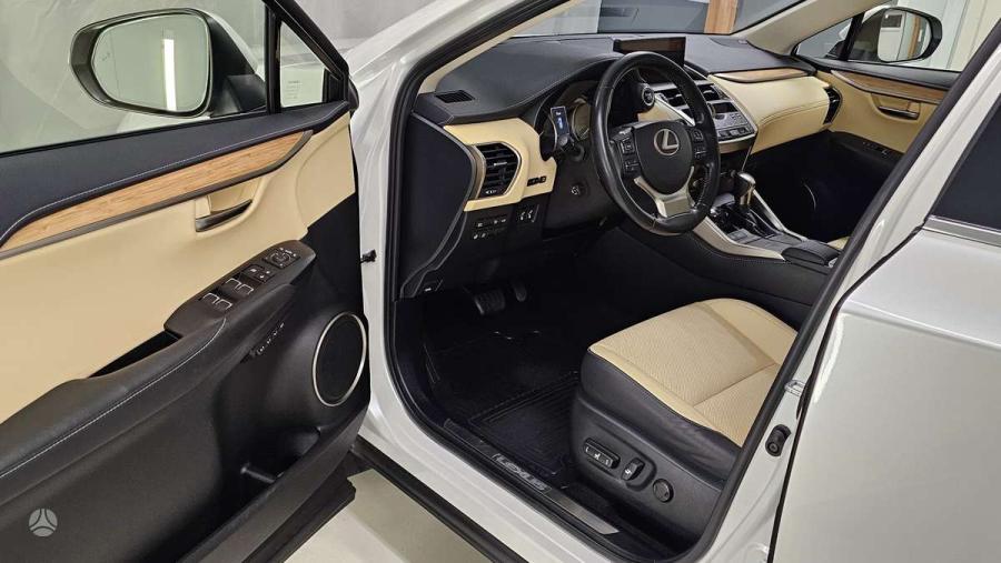 White Lexus NX 300h 2018 in Tallinn, with an engine capacity of 2.49 L and mileage of 109 thousand km for 30495 €, photo 7 on AUTOMOTO.COM.LV