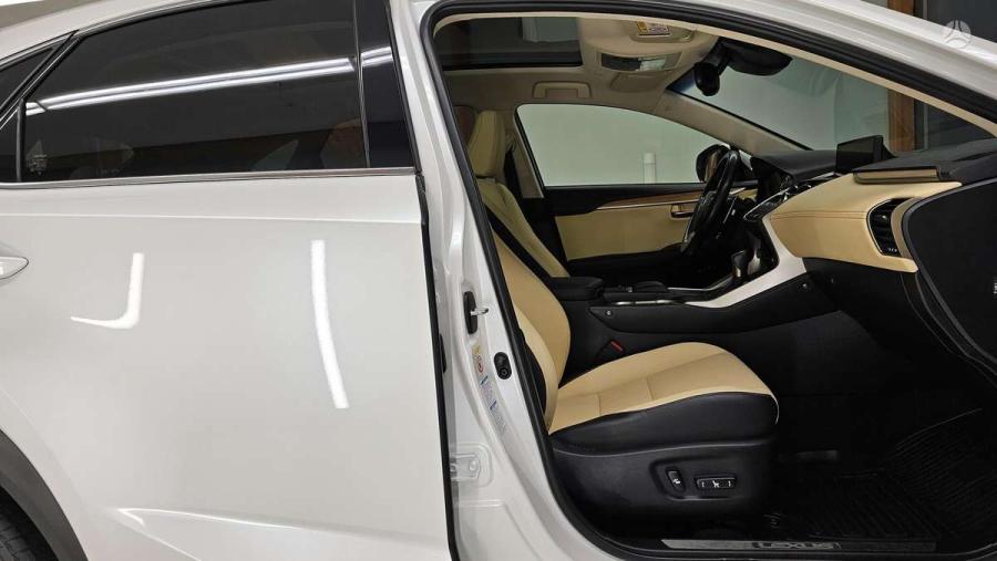 White Lexus NX 300h 2018 in Tallinn, with an engine capacity of 2.49 L and mileage of 109 thousand km for 30495 €, photo 11 on AUTOMOTO.COM.LV