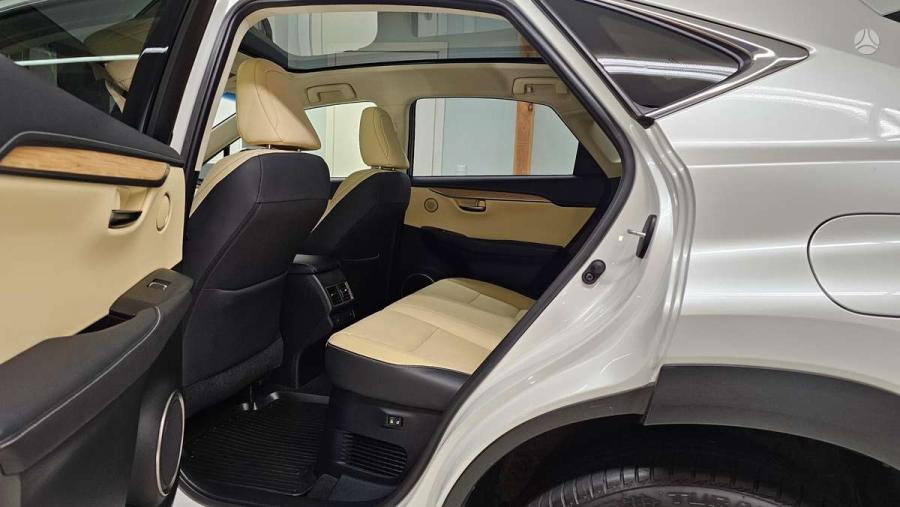 White Lexus NX 300h 2018 in Tallinn, with an engine capacity of 2.49 L and mileage of 109 thousand km for 30495 €, photo 13 on AUTOMOTO.COM.LV