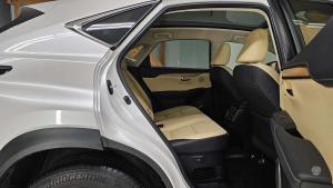 White Lexus NX 300h 2018 in Tallinn, with an engine capacity of 2.49 L and mileage of 109 thousand km for 30495 €, photo 14 on AUTOMOTO.COM.LV