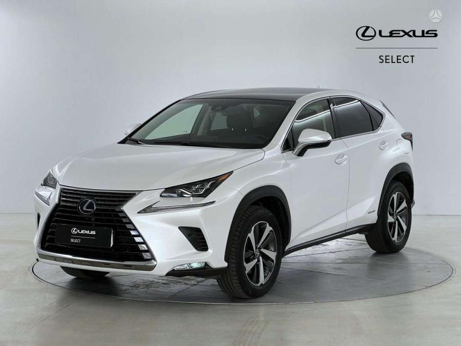 Белый Лексус NX 300h 2018 в Вильнюс, объемом двигателя 2.49 л и пробегом 120 тыс. км за 31000 €, фото 1 на AUTOMOTO.COM.LV
