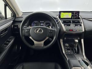 Белый Лексус NX 300h 2018 в Вильнюс, объемом двигателя 2.49 л и пробегом 120 тыс. км за 31000 €, фото 10 на AUTOMOTO.COM.LV