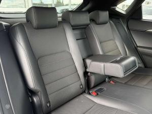 Balts Lexus NX 300h 2018 Viļņa, ar dzinēja tilpumu 2.49 L un nobraukumu 164 tūkst. km par 28000 €, foto 44 vietnē AUTOMOTO.COM.LV