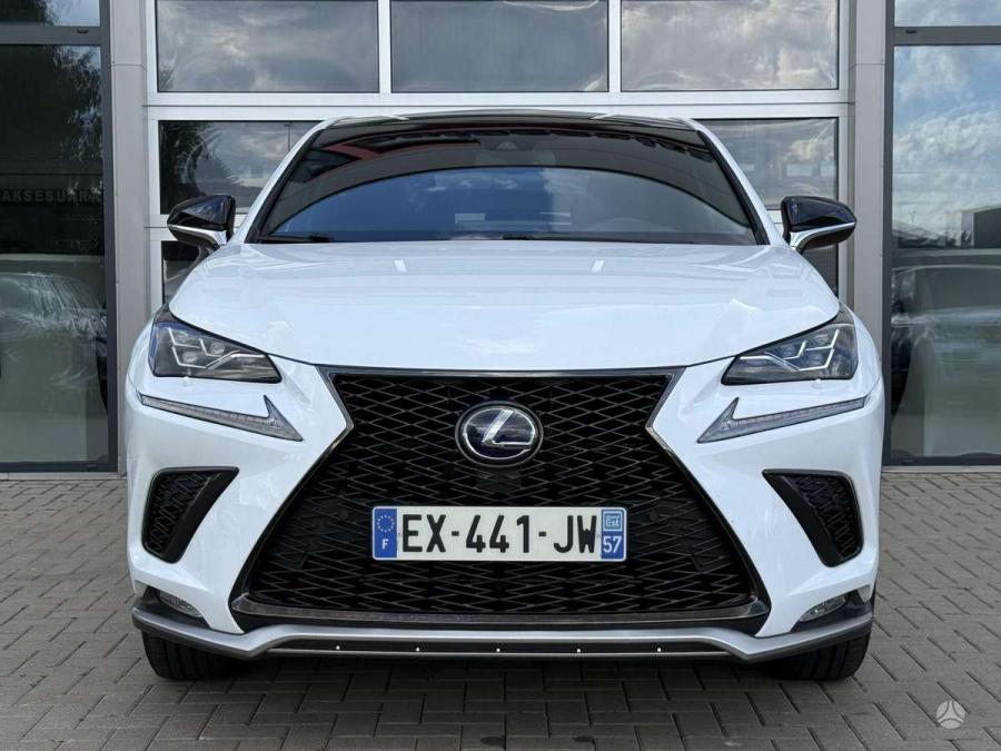 Balts Lexus NX 300h 2018 Viļņa, ar dzinēja tilpumu 2.49 L un nobraukumu 164 tūkst. km par 28000 €, foto 6 vietnē AUTOMOTO.COM.LV