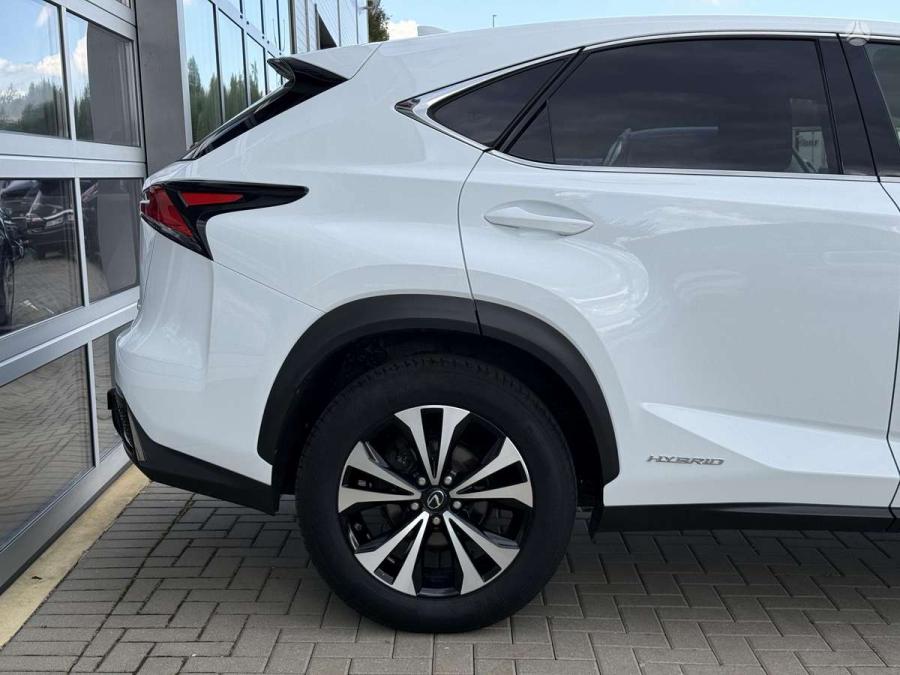 Balts Lexus NX 300h 2018 Viļņa, ar dzinēja tilpumu 2.49 L un nobraukumu 164 tūkst. km par 28000 €, foto 10 vietnē AUTOMOTO.COM.LV