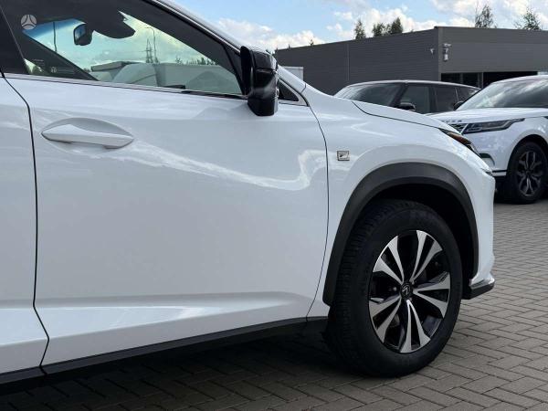 Белый Лексус NX 300h 2018 в Вильнюс, объемом двигателя 2.49 л и пробегом 164 тыс. км за 28000 €, фото 11 на AUTOMOTO.COM.LV