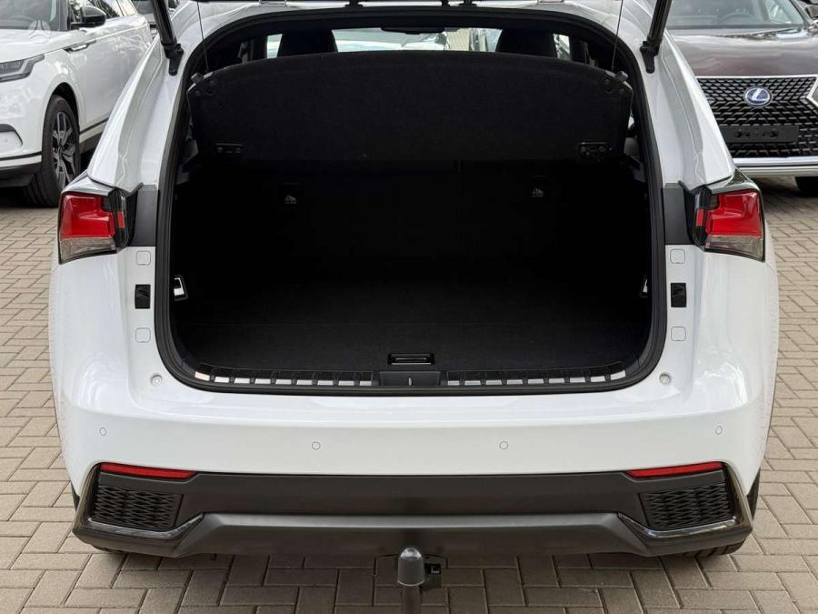 Balts Lexus NX 300h 2018 Viļņa, ar dzinēja tilpumu 2.49 L un nobraukumu 164 tūkst. km par 28000 €, foto 15 vietnē AUTOMOTO.COM.LV