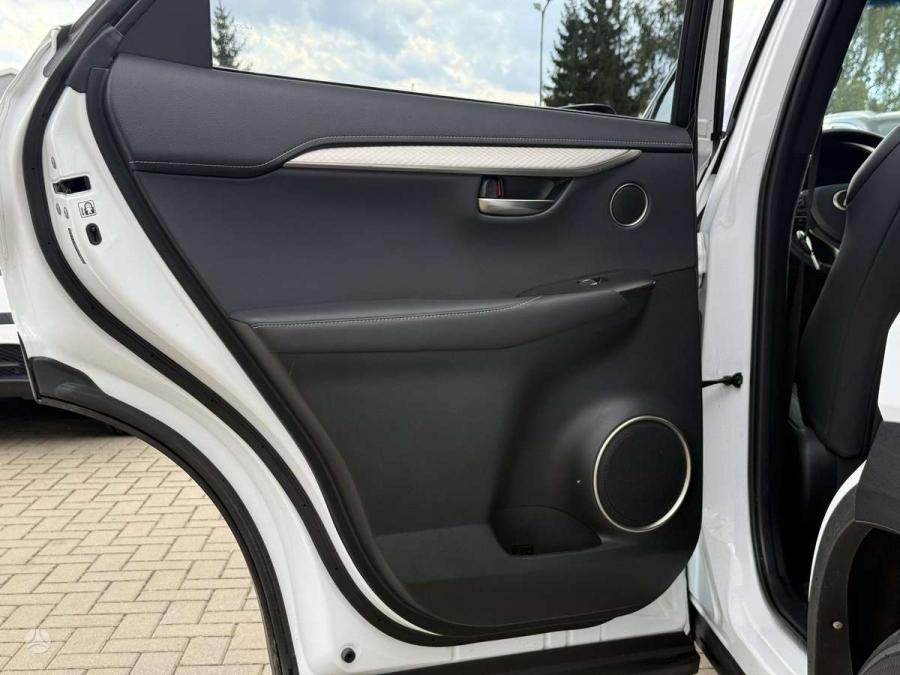 Balts Lexus NX 300h 2018 Viļņa, ar dzinēja tilpumu 2.49 L un nobraukumu 164 tūkst. km par 28000 €, foto 31 vietnē AUTOMOTO.COM.LV