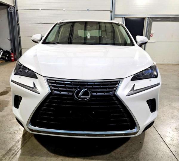 Balts Lexus NX 300h 2019 Marijampole, ar dzinēja tilpumu 2.49 L un nobraukumu 274 tūkst. km par 20500 €, foto 2 vietnē AUTOMOTO.COM.LV