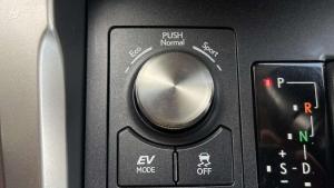 Balts Lexus NX 300h 2019 Marijampole, ar dzinēja tilpumu 2.49 L un nobraukumu 274 tūkst. km par 19700 €, foto 47 vietnē AUTOMOTO.COM.LV