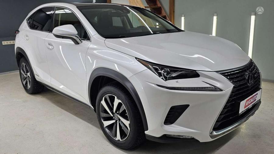 Белый Лексус NX 300h 2019 в Таллин, объемом двигателя 2.49 л и пробегом 71 тыс. км за 31995 €, фото 4 на AUTOMOTO.COM.LV
