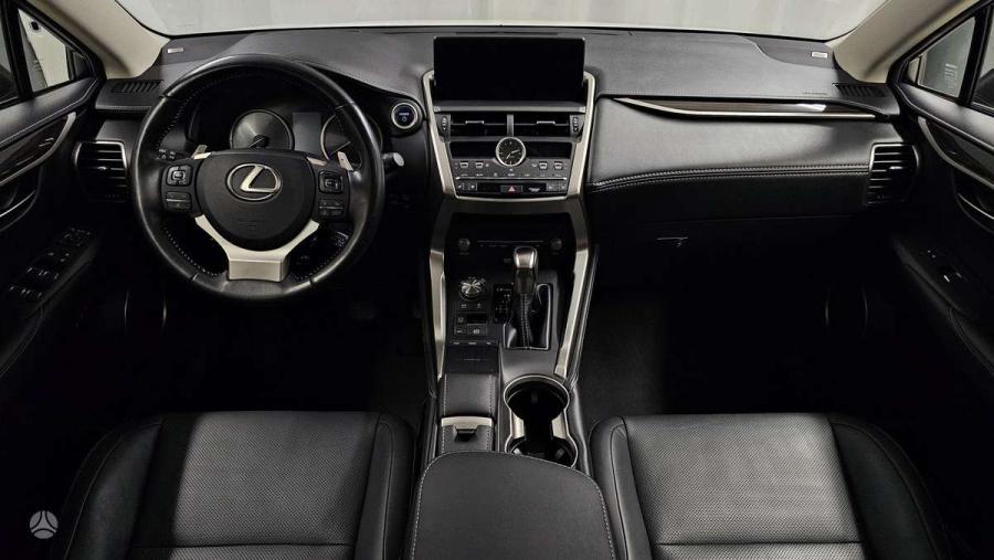 Белый Лексус NX 300h 2019 в Таллин, объемом двигателя 2.49 л и пробегом 71 тыс. км за 31995 €, фото 15 на AUTOMOTO.COM.LV