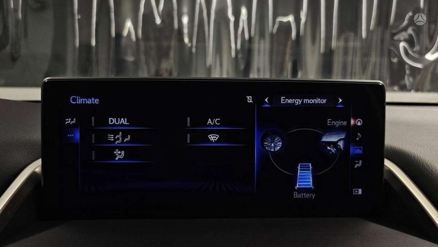 Белый Лексус NX 300h 2019 в Таллин, объемом двигателя 2.49 л и пробегом 71 тыс. км за 31995 €, фото 31 на AUTOMOTO.COM.LV