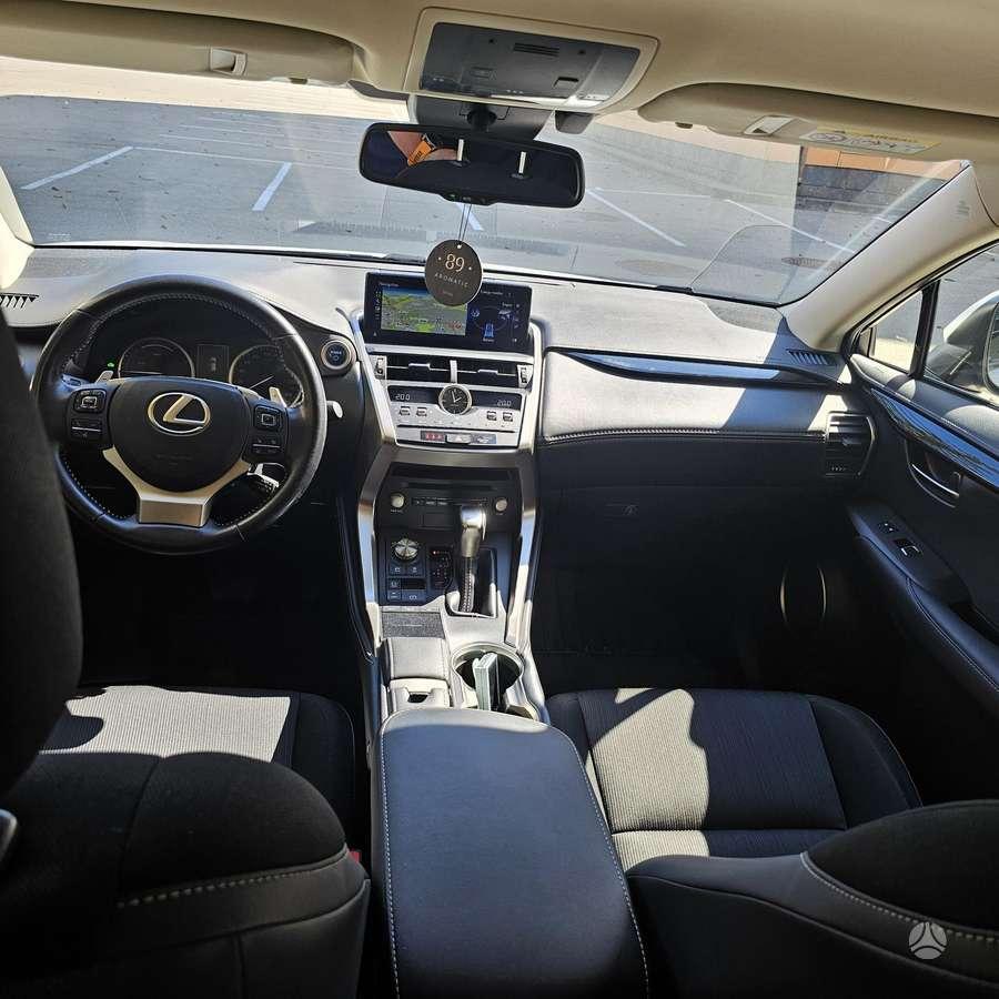 Белый Лексус NX 300h 2019 в Вильнюс, объемом двигателя 2.50 л и пробегом 78 тыс. км за 25900 €, фото 14 на AUTOMOTO.COM.LV