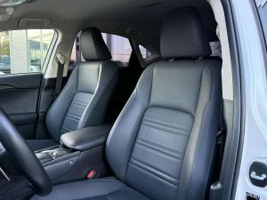 White Lexus NX 300h 2019 in Vilnius, with an engine capacity of 2.49 L and mileage of 211 thousand km for 24000 €, photo 25 on AUTOMOTO.COM.LV