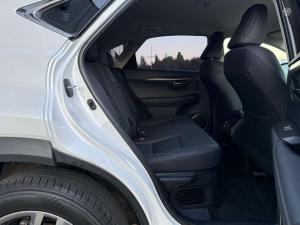 White Lexus NX 300h 2019 in Vilnius, with an engine capacity of 2.49 L and mileage of 211 thousand km for 24000 €, photo 33 on AUTOMOTO.COM.LV