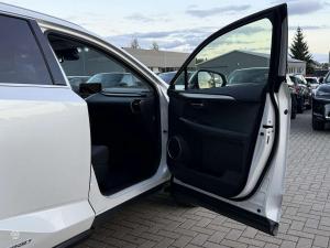 White Lexus NX 300h 2019 in Vilnius, with an engine capacity of 2.49 L and mileage of 211 thousand km for 24000 €, photo 35 on AUTOMOTO.COM.LV