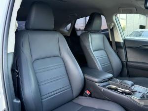 White Lexus NX 300h 2019 in Vilnius, with an engine capacity of 2.49 L and mileage of 211 thousand km for 24000 €, photo 38 on AUTOMOTO.COM.LV
