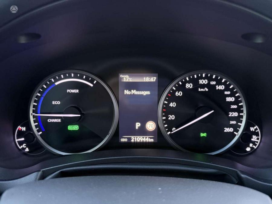 White Lexus NX 300h 2019 in Vilnius, with an engine capacity of 2.49 L and mileage of 211 thousand km for 24000 €, photo 45 on AUTOMOTO.COM.LV