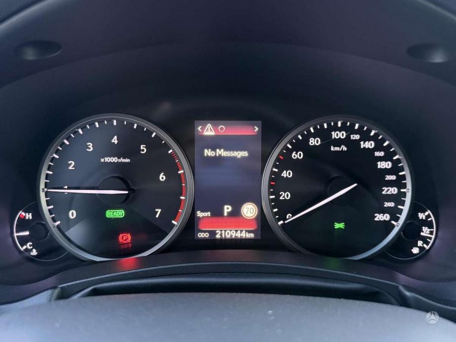 White Lexus NX 300h 2019 in Vilnius, with an engine capacity of 2.49 L and mileage of 211 thousand km for 24000 €, photo 46 on AUTOMOTO.COM.LV