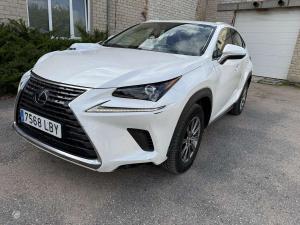 Белый Лексус NX 300h 2019 в Клайпеда, объемом двигателя 2.49 л и пробегом 120 тыс. км за 15000 €, фото 3 на AUTOMOTO.COM.LV