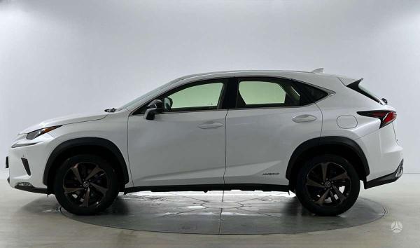 White Lexus NX 300h 2020 in Vilnius, with an engine capacity of 2.49 L and mileage of 82 thousand km for 31900 €, photo 3 on AUTOMOTO.COM.LV