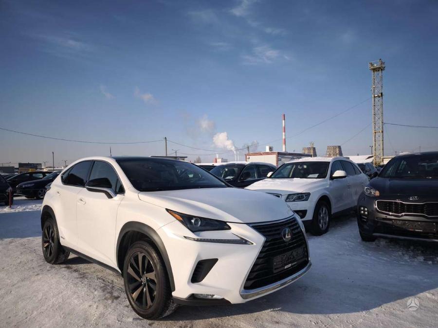 Balts Lexus NX 300h 2020 Viļņa, ar dzinēja tilpumu 2.50 L un nobraukumu 249 tūkst. km par 22700 €, foto 1 vietnē AUTOMOTO.COM.LV