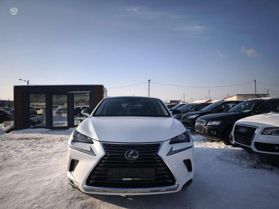 Balts Lexus NX 300h 2020 Viļņa, ar dzinēja tilpumu 2.50 L un nobraukumu 249 tūkst. km par 22700 €, foto 3 vietnē AUTOMOTO.COM.LV